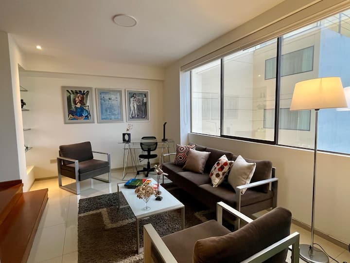 Dpto. En El Centro De Miraflores. - Pérou