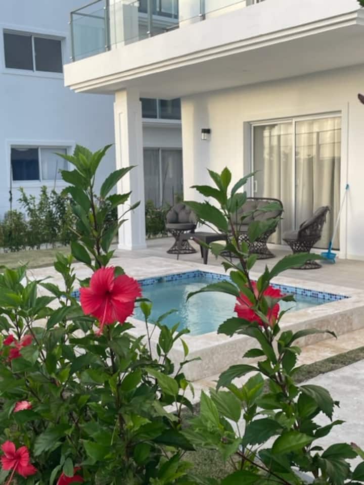 E & M Beach House - Punta Cana