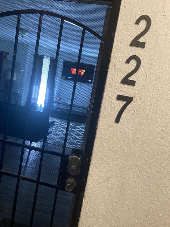 Spacious 2 Bdr Apartment W/ Free Parking - Lima, OH