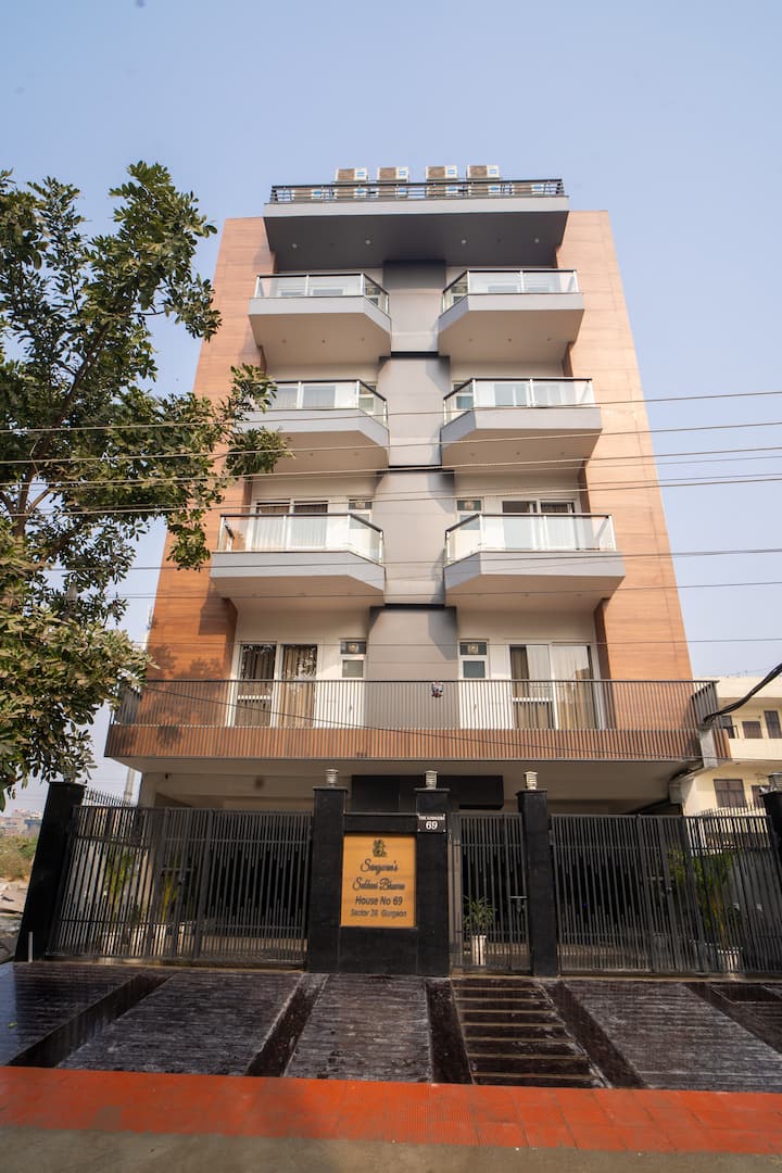 1 Bhk Serviced Apartment Near By Galleria Market - Gurugram