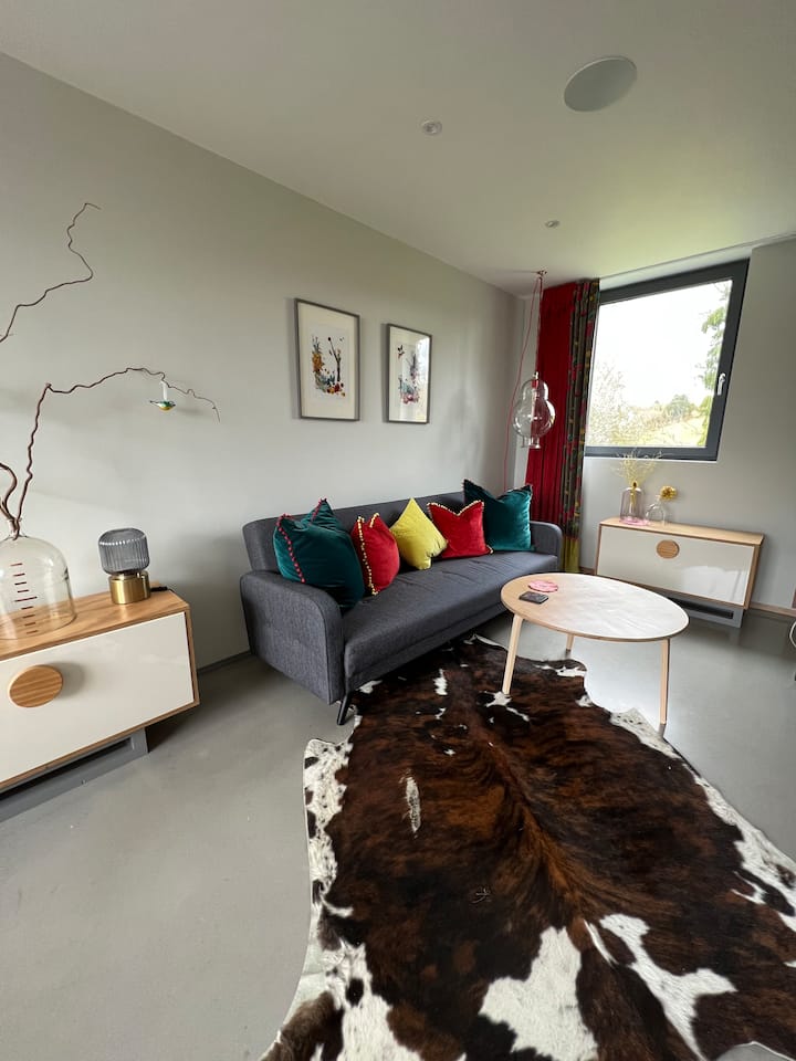 Lake District Quirky Room In Cara’s Beautiful Home - Grange-over-Sands