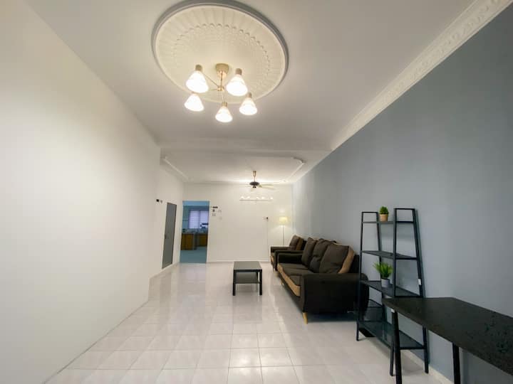 Venice Guest Hostel - 2 X Single Bed (Room Only) - Lumut