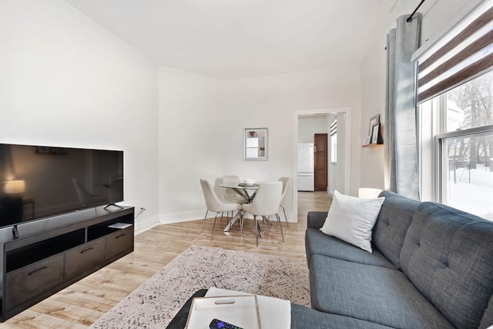 Cozy 2 Bed Dt - Wifi, Kitchen - Moncton