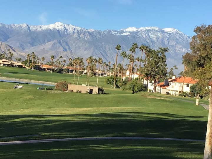 Beautiful Palm Desert Condo - Palm Desert, CA