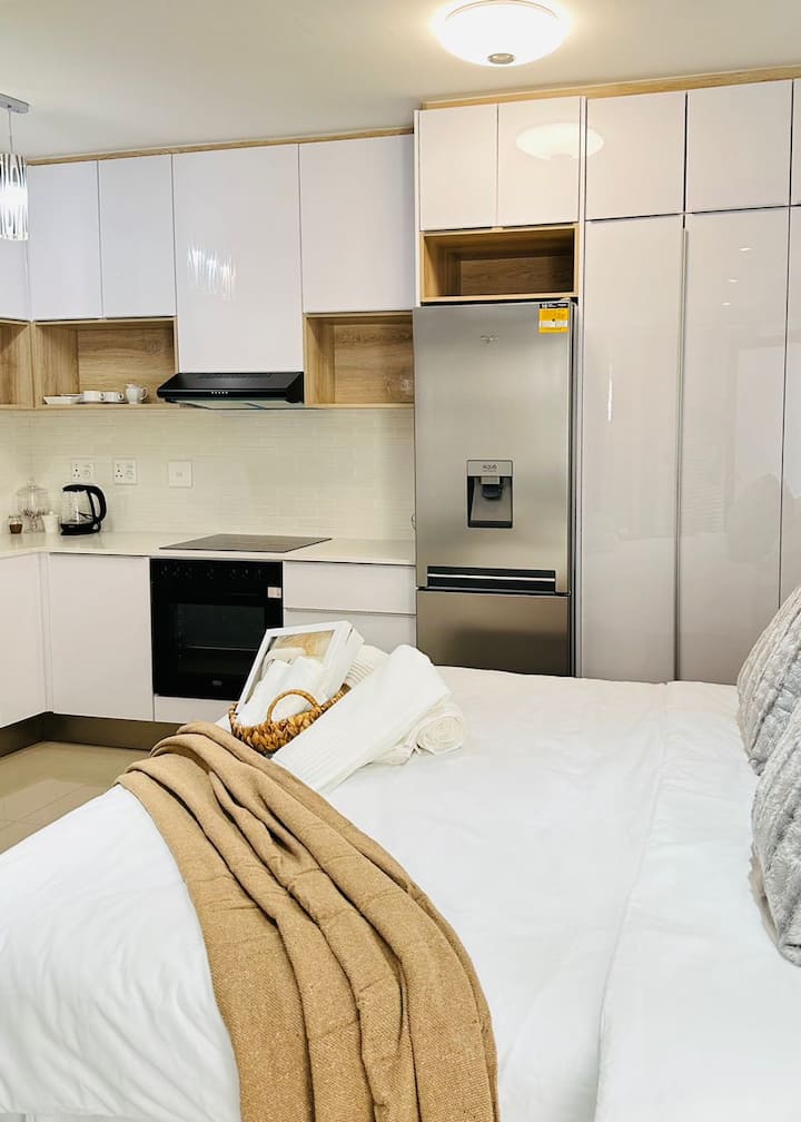 Essence Lifestyle Studio Apartment - Windhoek