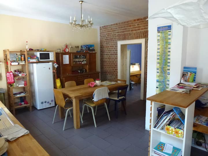 Cosy And Centrally Located Backpacker Hostel - Ulm