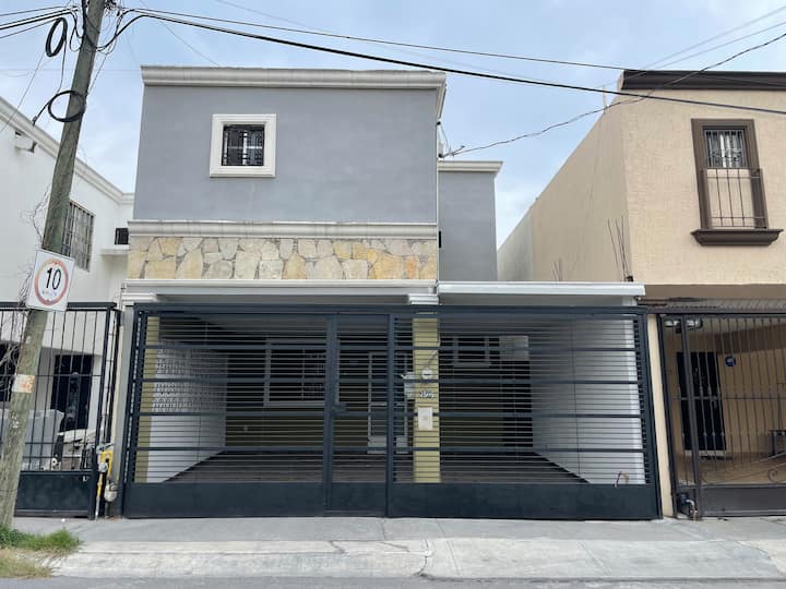 Casa  En Colonia Privada Gdlp - Monterrey