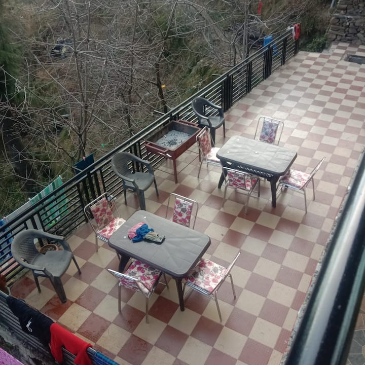 2-bedroom | Homestay | Mountain Views | Narkanda - Narkanda