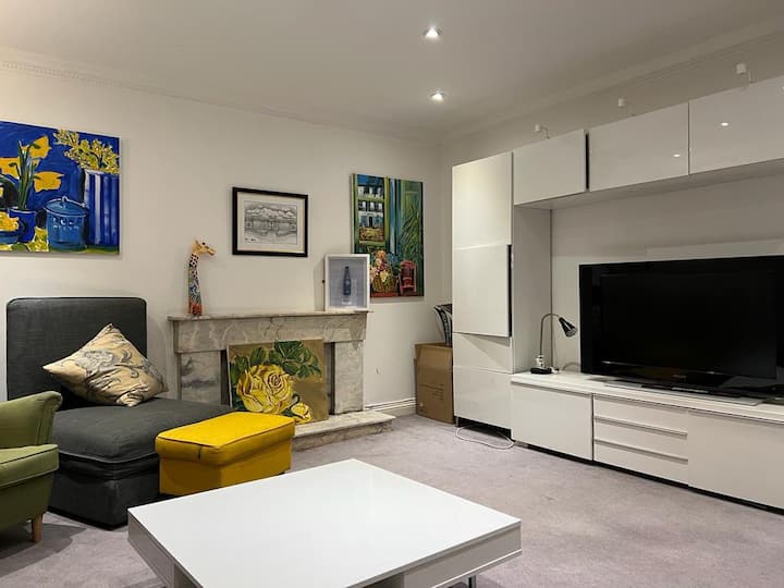 Central 2 Bed Apartment. - Dublin