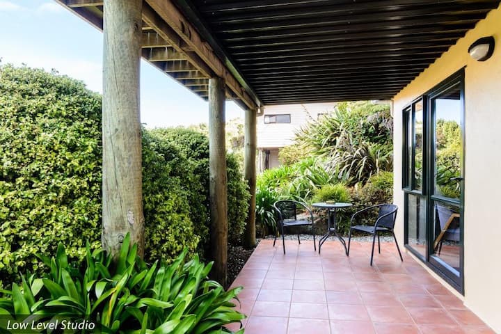 Budget Studio Unit Garden View - Kaiteriteri
