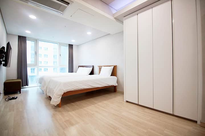 [Hyoi Stay Centum Hotel] #70패밀리 트윈 #벡스코앞 #요트할인 - Busan