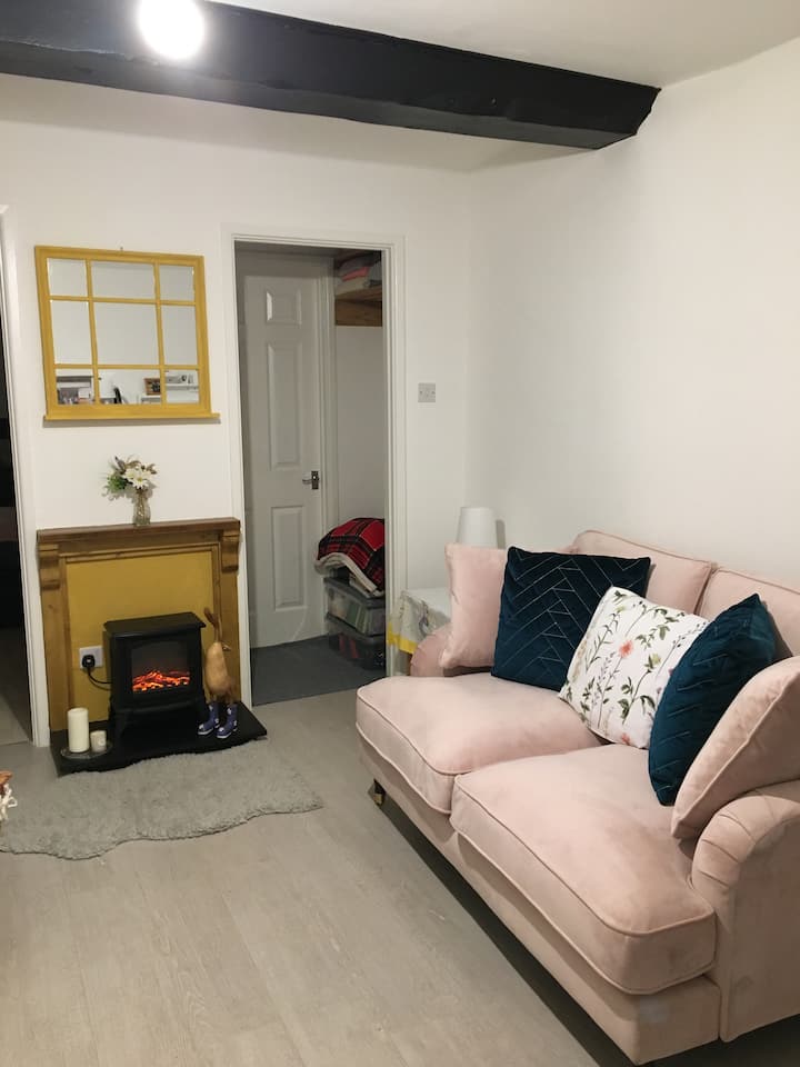 Cottage Style Flat. - 크류케른