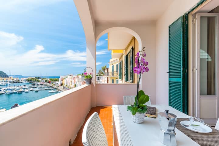 Grande Chiaiolella - Procida