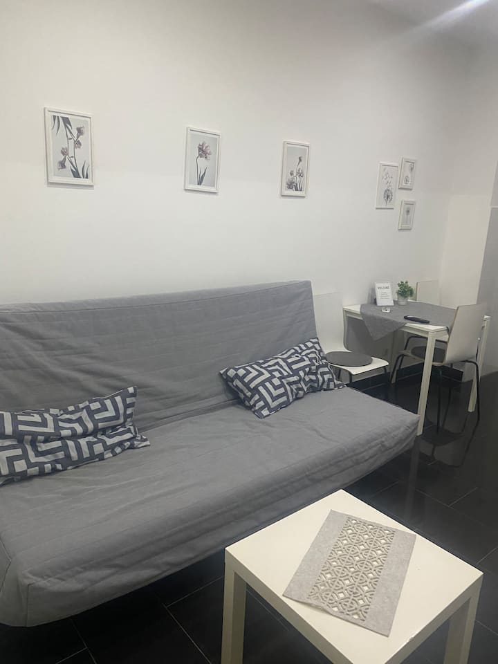 Kleine Erdgeschosswohnung - Duisburg