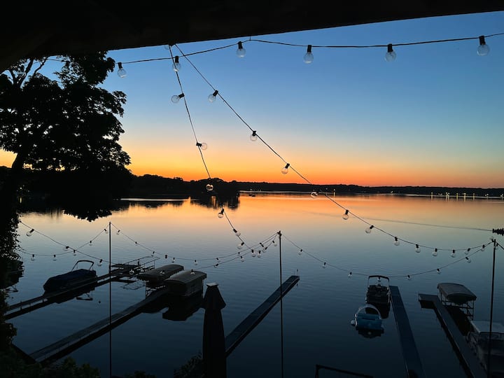 Indian Lake Retreat - Lakefront - Dowagiac, MI