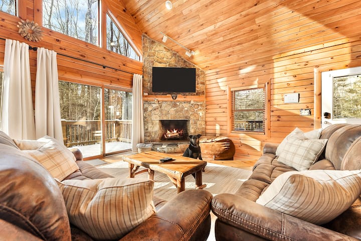 Hottub-firepit-8mintowisp-arcade-4bd-nocleaningfee - Deep Creek Lake, MD