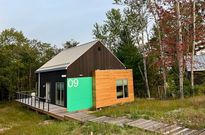 Nordic Modern Cabin Near Tc | Private Community - East Bay Township