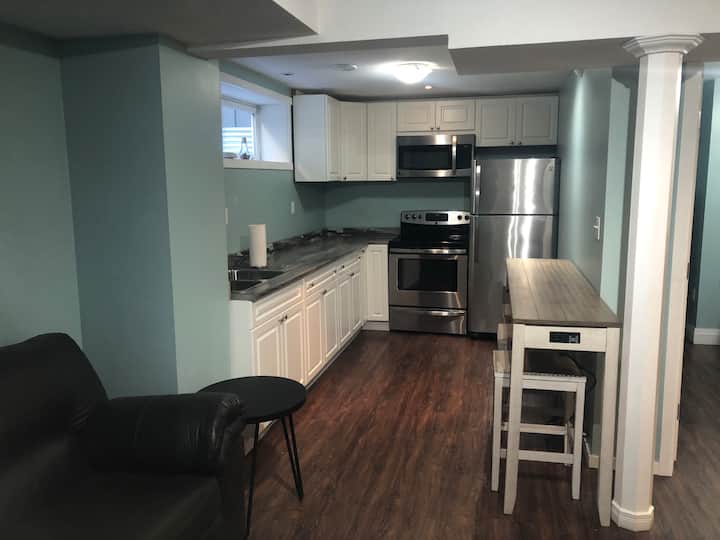 Budget Friendly & Cozy-free Wifi | Smart Tv