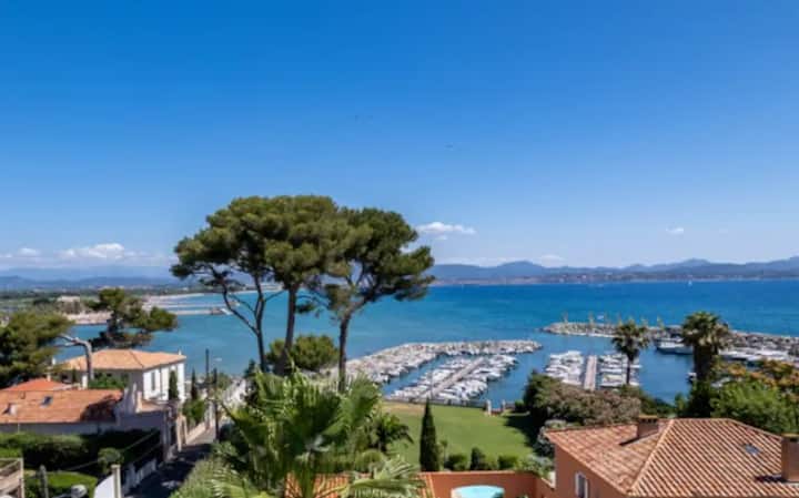 Villa Bord De Mer Et Magnifique Vue Mer Et Piscine - Les Issambres
