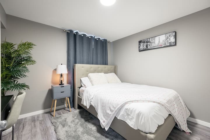 Prairie Oasis In Winnipeg | Luxury 1 Bedroom Suite - Manitoba