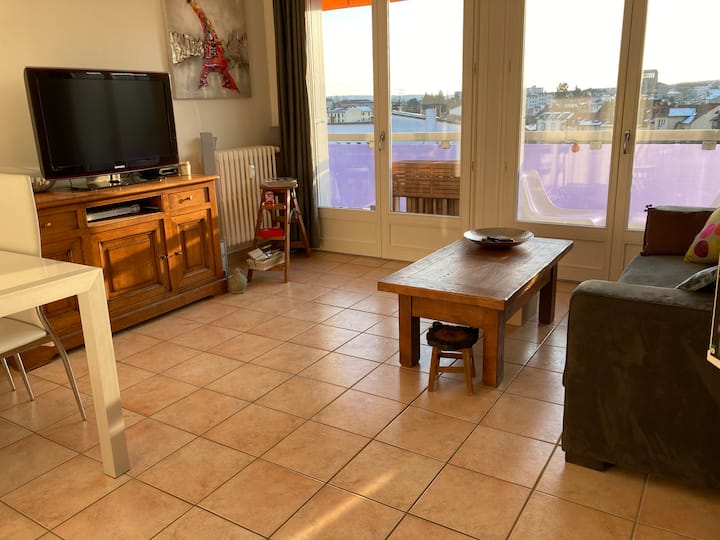 Agréable Appartement 75m2 Idéalement Situé - Aurillac