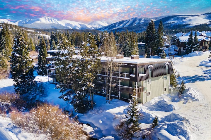 Downtown Winter Park 2bd/1ba•pool/hot Tub•ski Bus - Winter Park, CO
