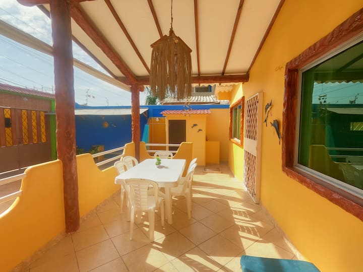 Casa Amplia En Excelente Zona - Salinas