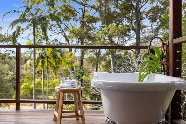 Farmhouse Couples Escape, In Stunning Bush Setting - Scotts Head