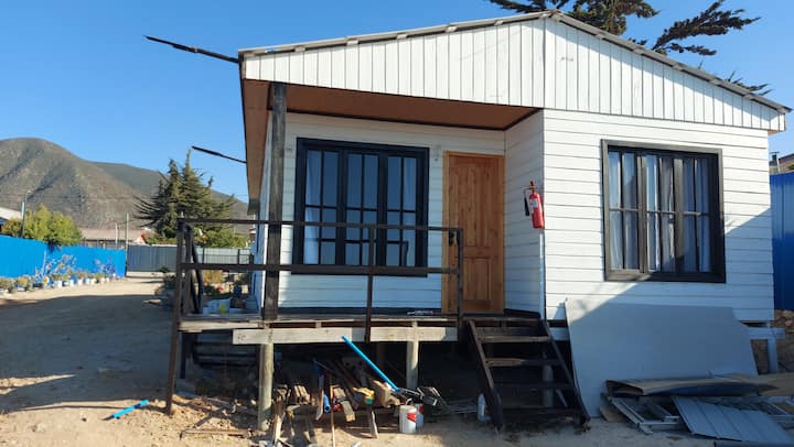 Segura Y Cómoda Cabaña A Minutos De La Playa - Coquimbo