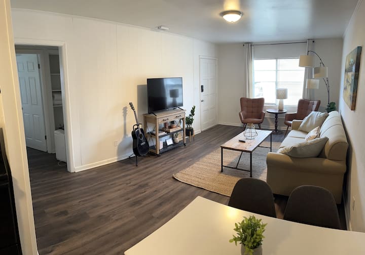 Medium Term Stay: Duplex In The Heart Of Midtown 3 - Tallahassee, FL