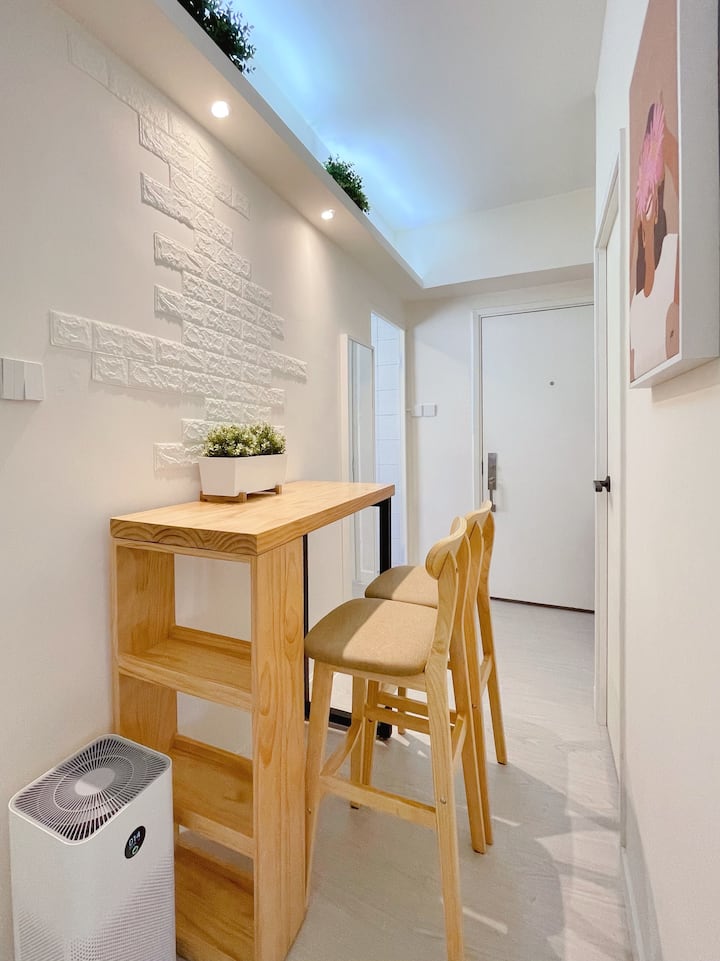 [Cozy] Girl's Room, Wi-fi & Air-con, Near Tst Mtr - Hong Kong