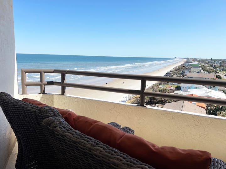Daytona Beach Seychelles 2br Oceanfront Retreat - Port Orange, FL