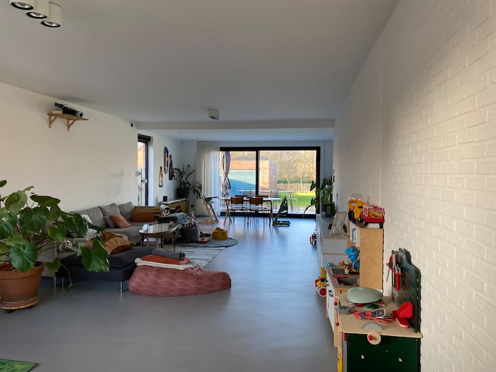 House With All Comfort Close To Tomorrowland - Boom