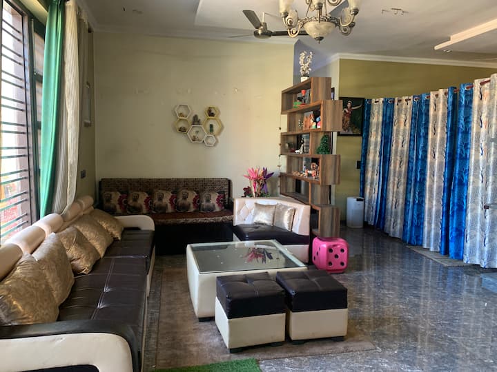 Home Away From Home Nr Chd Lake - Chandigarh