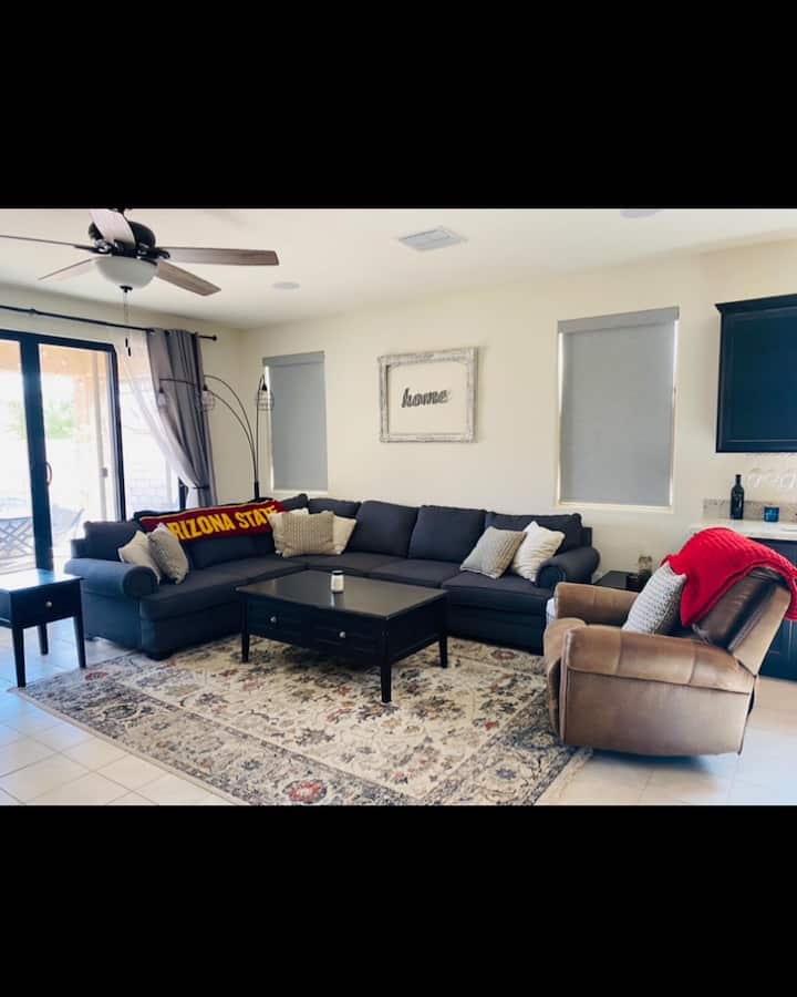 Goodyear Home Away From Home - Goodyear, AZ