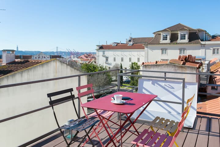 Rooftop @ Principe Real 1 - Lisbon Portela Airport (LIS)