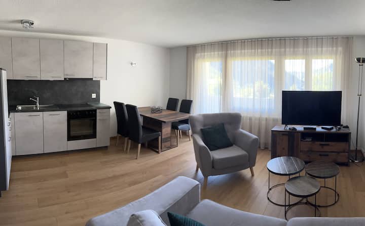 Majesta Superior Apartment #100 - Kandersteg