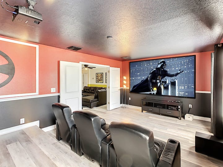 Big 4300 Sf Home-movie & Game Room-pool Heat Free - Davenport, FL