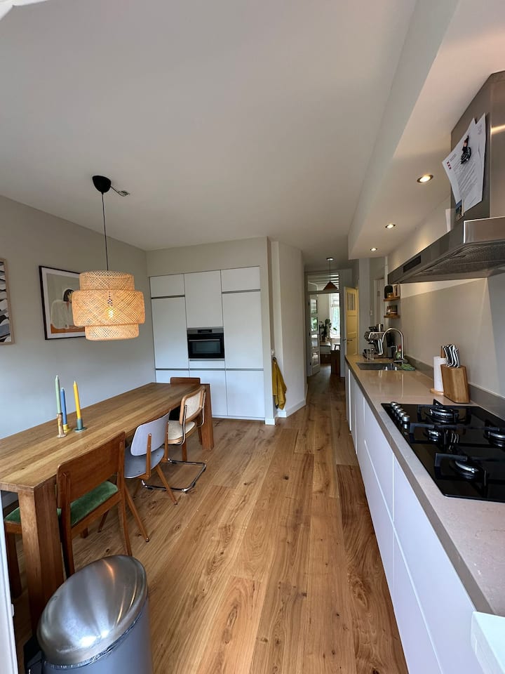 Charming & Cozy Apartment - Close To Jordaan - Amsterdam