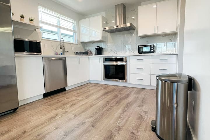 Relaxing Cozy Home W/ Driveway Parking免費車位 - Daly City, CA