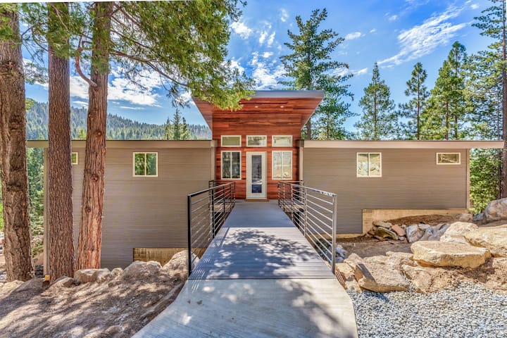 Apex Yosemite East Modern Duplex - Yosemite Valley