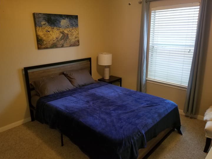 City Solo: Cozy Private Retreat - Houston, TX