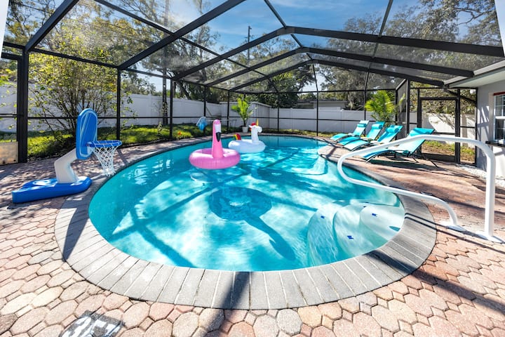 Family Fun! Heated Pool/arcade/foosball + 2 Kings - Clearwater, FL