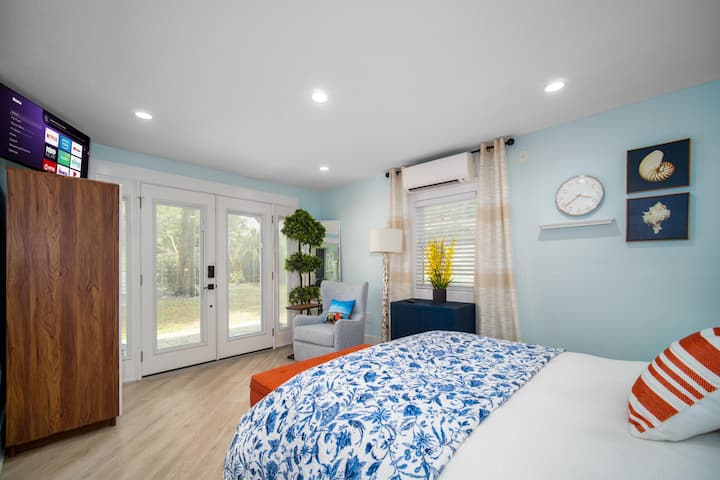 Blue Door Tiny House San Marco - Jacksonville, FL