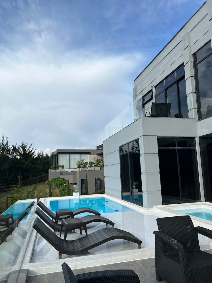 Casa De Lujo Oriente Antioqueño - La Ceja