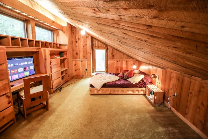 Van Etten Lake Cabin Getaway! - Oscoda, MI