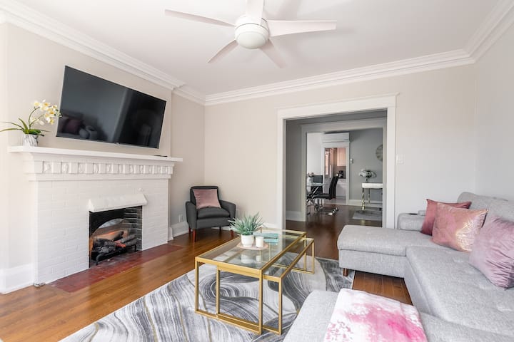 Bright & Spacious 2br Apartment Near Casa Loma - Toronto