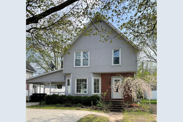 Charming South Haven House - South Haven, MI