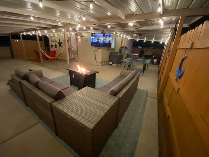 Cozy Bungalow -Huge Covered Patio, Spa, Private! - 阿帕奇章克申
