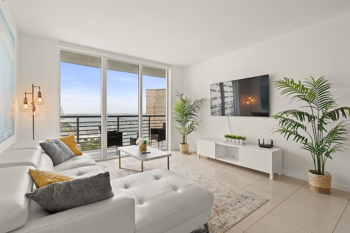 Luxury Bayfront 2br Apt In The Heart Of Miami - Miami